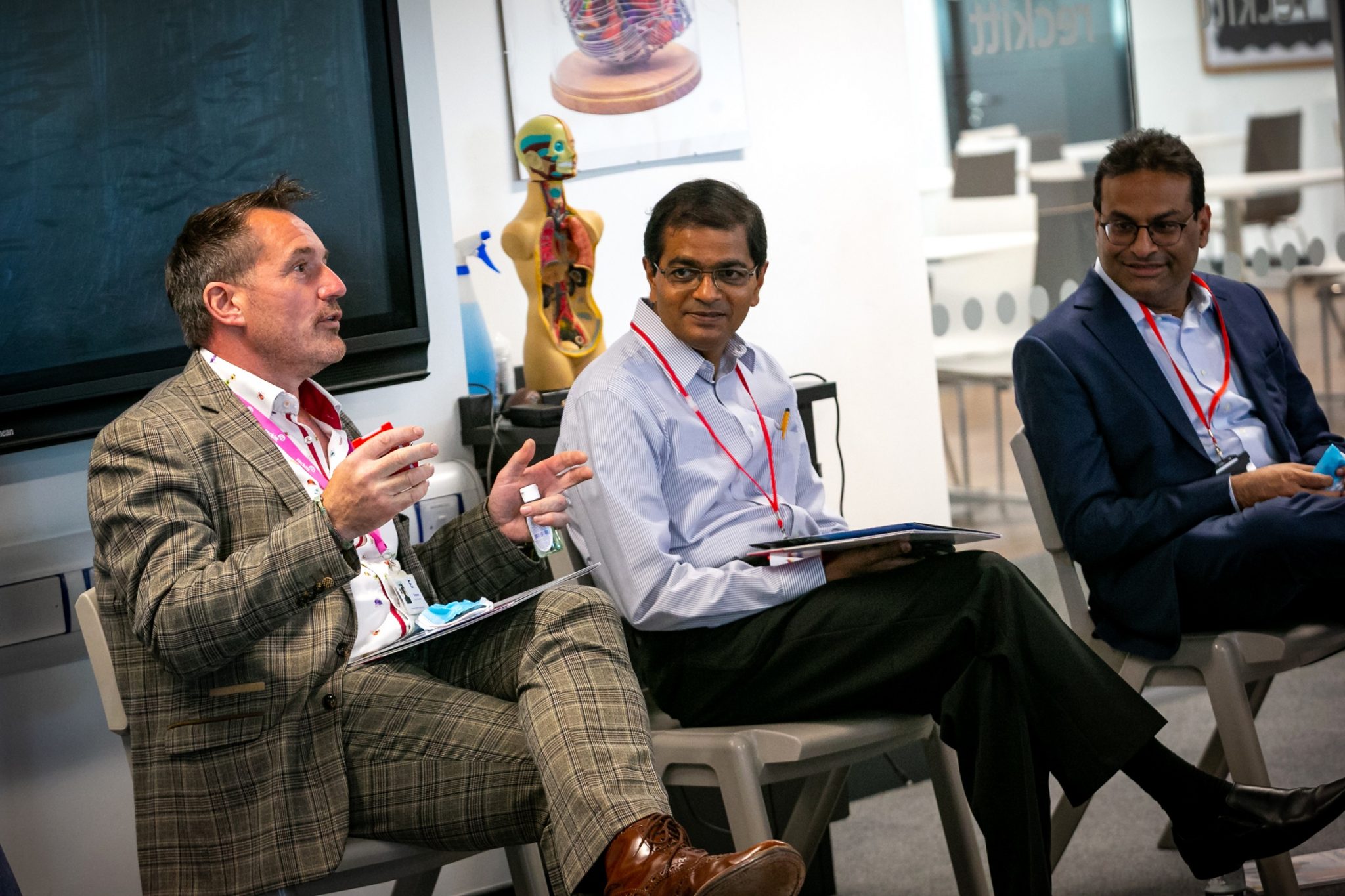 Reckitt CEO and CBI Director General visit Hull’s Ron Dearing UTC